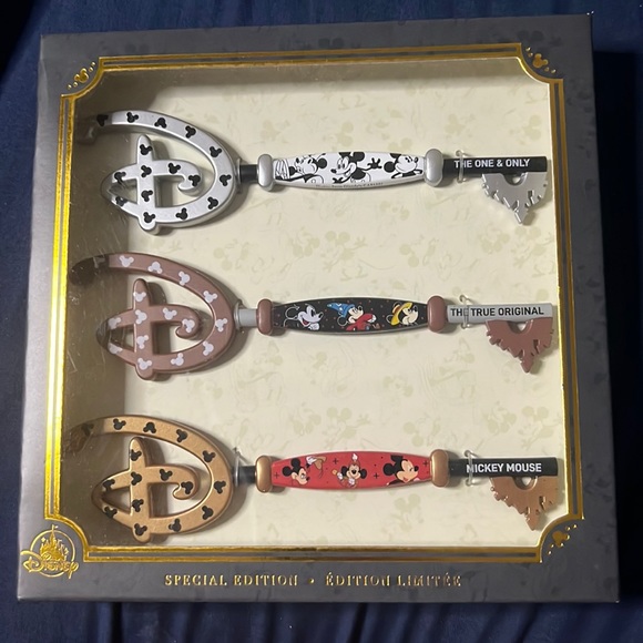 Disney | Other | Disney Mickey Mouse 3pc Key Set | Poshmark